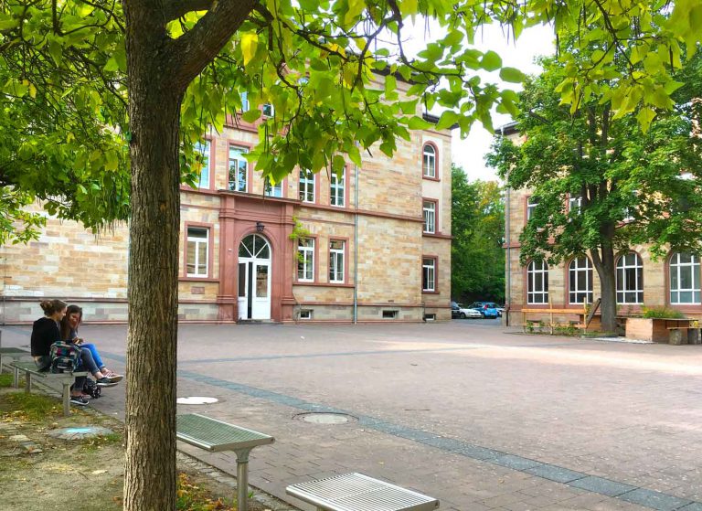 Start - Staatliches Aufbaugymnasium Alzey
