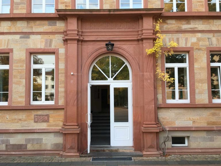 Start - Staatliches Aufbaugymnasium Alzey